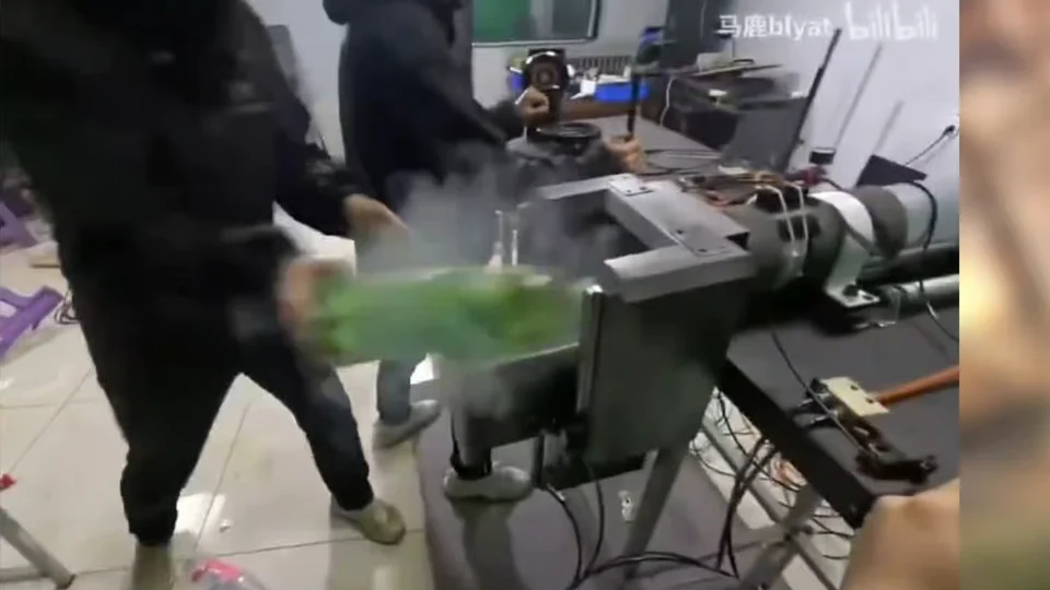 EarlyGame | World of Tank Players Built IRL Tank