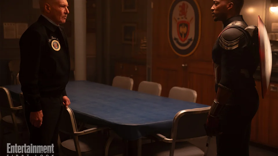 Captain America 4: First Look Reveals New Cap Suit & More | EarlyGame