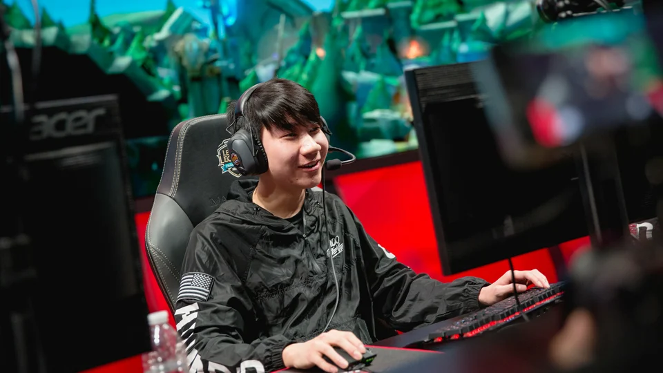 LoL: Pro-Player Slams Peers For Commiting "Psychological… | EarlyGame