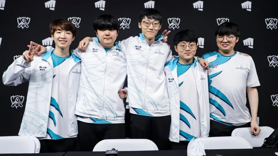 LoL Worlds 2020 – potenzielle Champion Skins! | EarlyGame