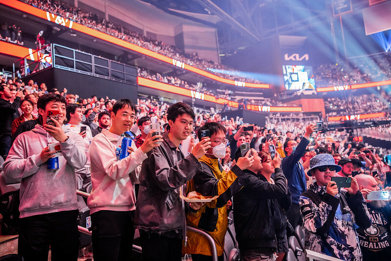 T1 Secure Finals Spot at LoL Worlds | EarlyGame