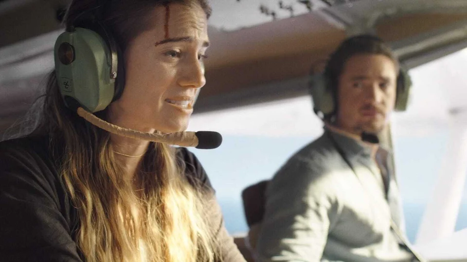 EarlyGame | 15 Great Movies That Take Place Mostly On A Plane