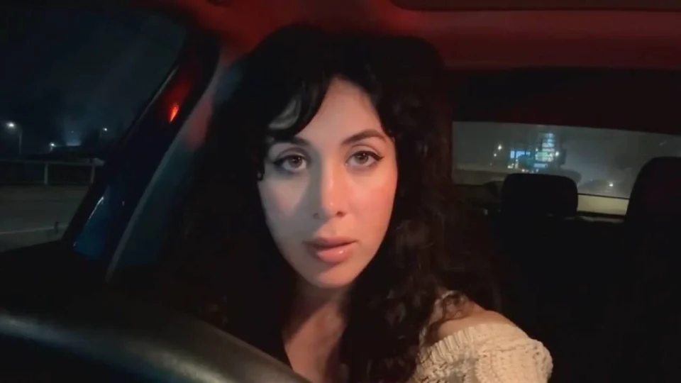 Kick Streamer Jackie Crashes Car Live On Stream – And… | EarlyGame