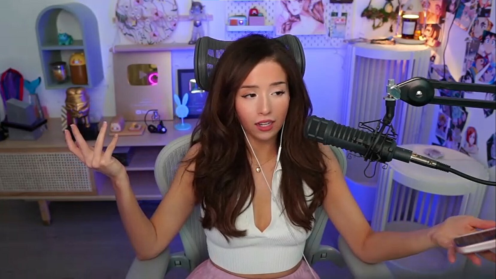 Pokimane Reveals Her "Biggest Secret" For Dealing With… | EarlyGame