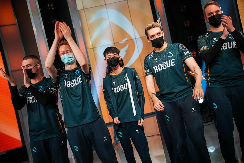 LEC Playoffs Round 1 | EarlyGame