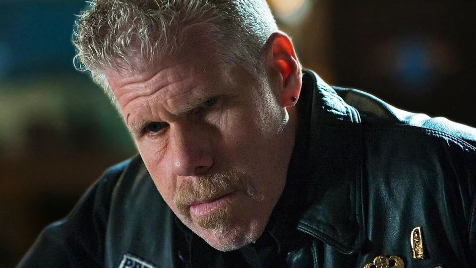 Ron Perlman Threatens Studio Exec Who Wants To Drag On… | EarlyGame