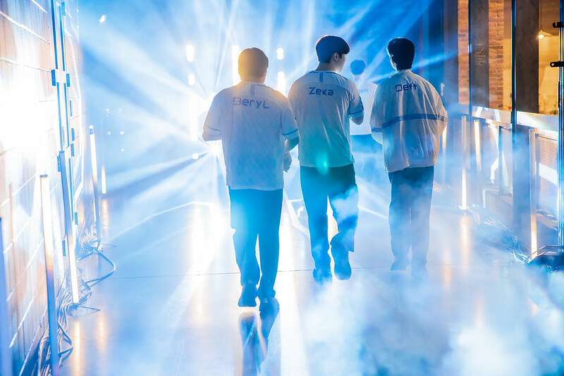 Worlds Semifinals MVP: DRX Zeka | EarlyGame