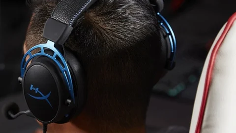 Best CoD Gaming Gear: Headset, Monitor & Chair | EarlyGame