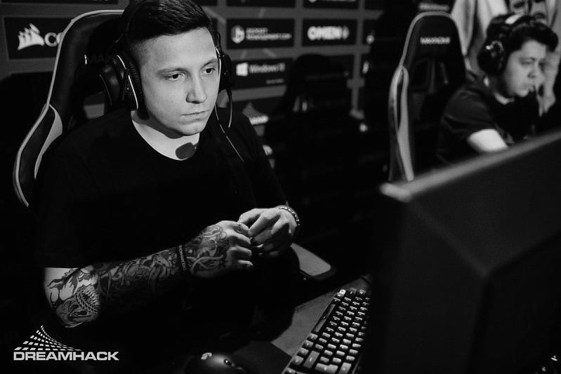 Dota 2 Pro Player Flow verliert den Kampf gegen den Krebs | EarlyGame