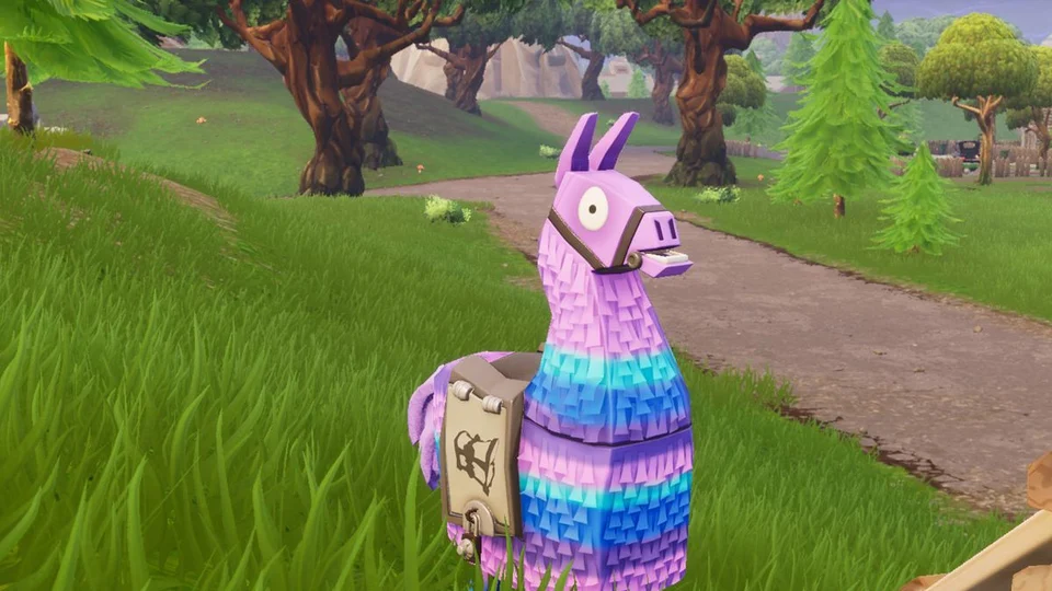 How To Loot Moving Llamas in Fortnite Season 7 | EarlyGame