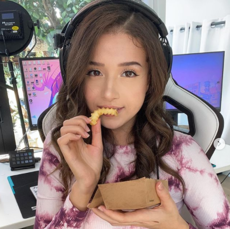 Why Is Pokimane so Unpopular? | EarlyGame