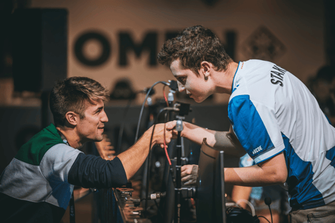 Stake Interview: What's It Like Being a Professional… | EarlyGame