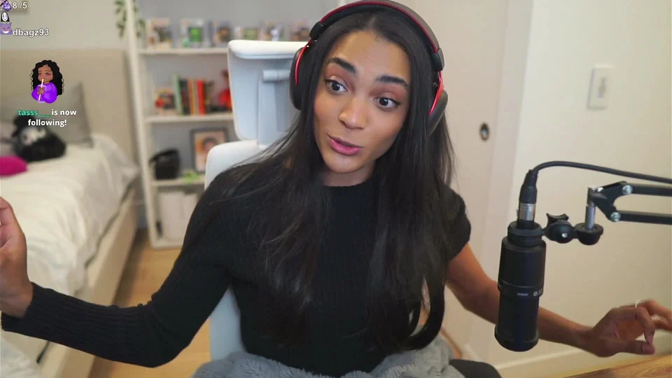 Twitch Streamer Sydeon Destroys Toxic Valorant Players | EarlyGame