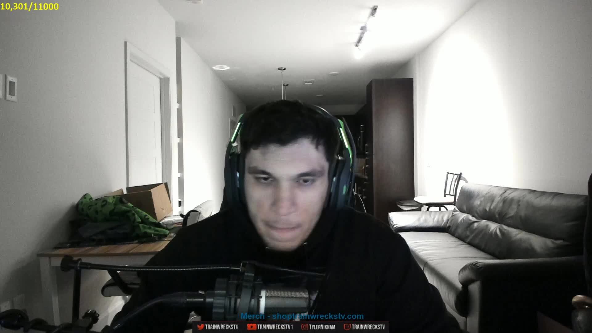 Twitch Streamer Trainwrecks Loses It After Gambling… | EarlyGame